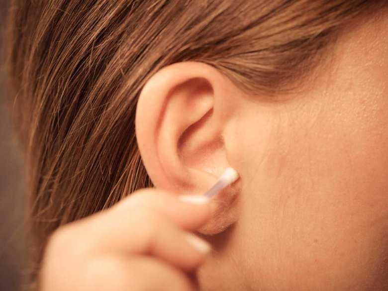 Jak prawidłowo czyścić uszy? - Laryngo.pl